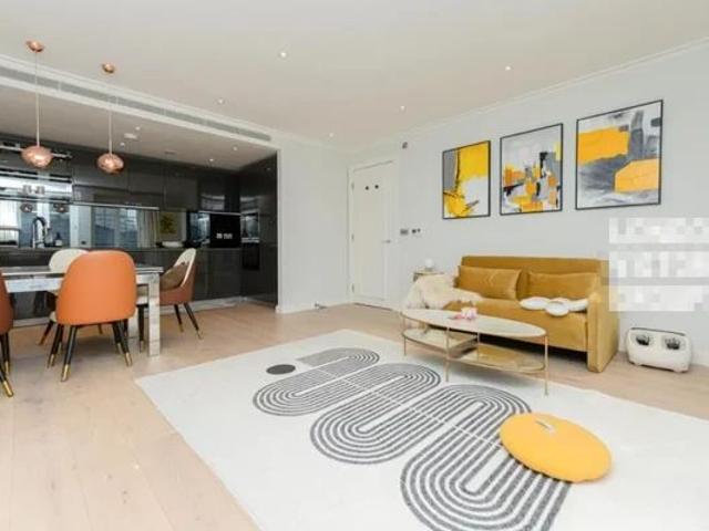 2 Bedroom 2 Bathroom Flat 17