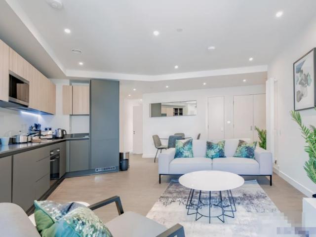 2 Bedroom 2 Bathroom Flat 605