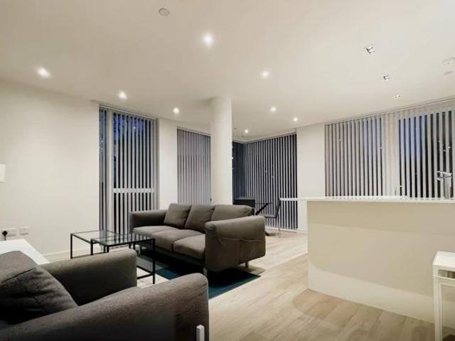 2 Bedroom 2 Bathroom roomA