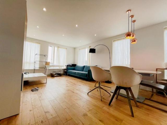 2 Bedroom 2 Bathroom roomB