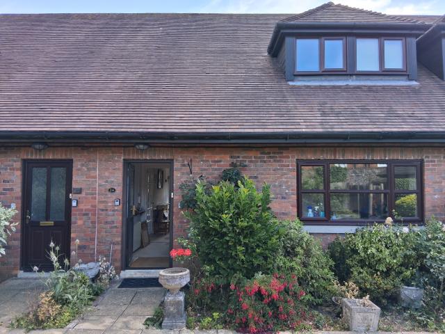 2 bedroom, 2 bathrooms, spacious and quiet property available TO LET in Frant, Tunbridge Wells