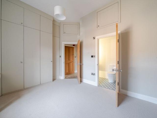 2 Bedroom