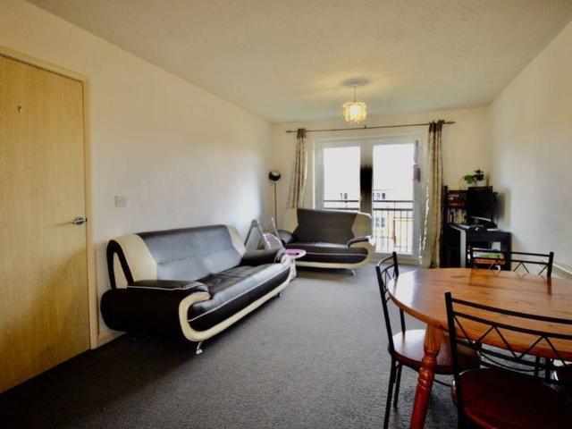 2 Bedroom