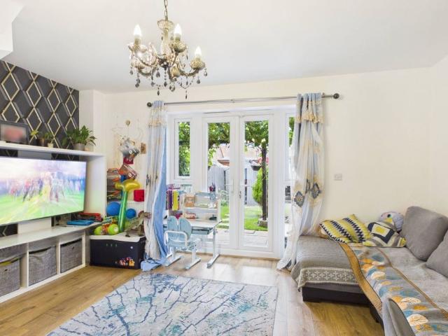2 Bedroom