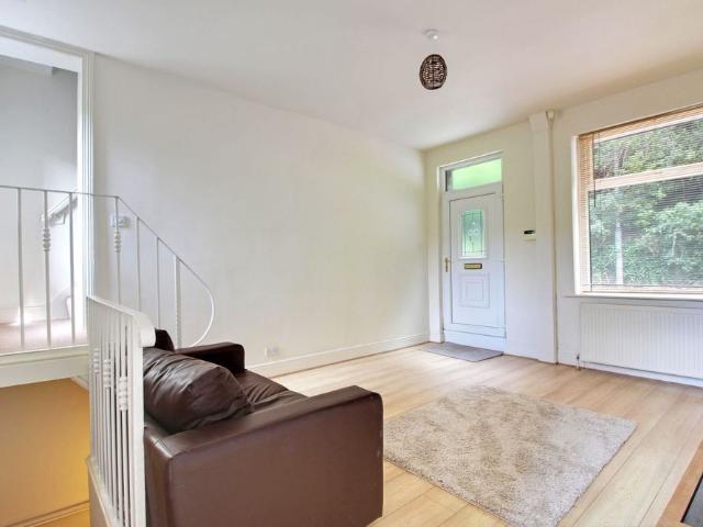 2 Bedroom