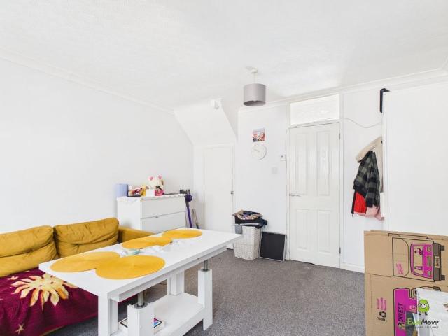 2 Bedroom