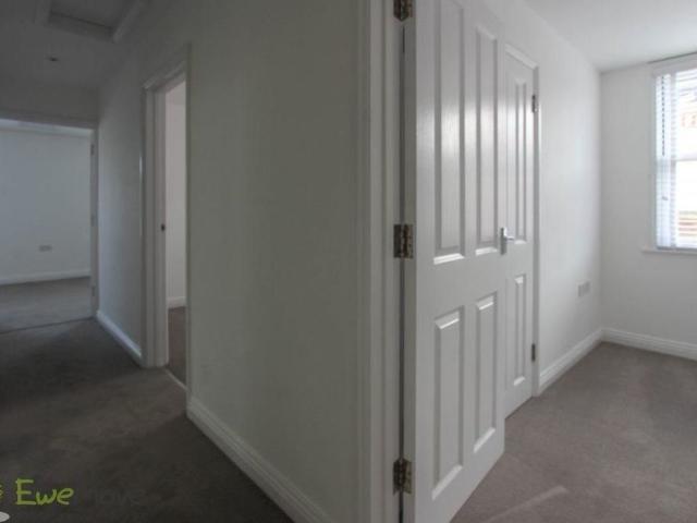 2 Bedroom