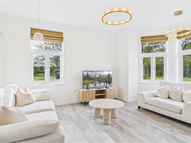 2 Bedroom