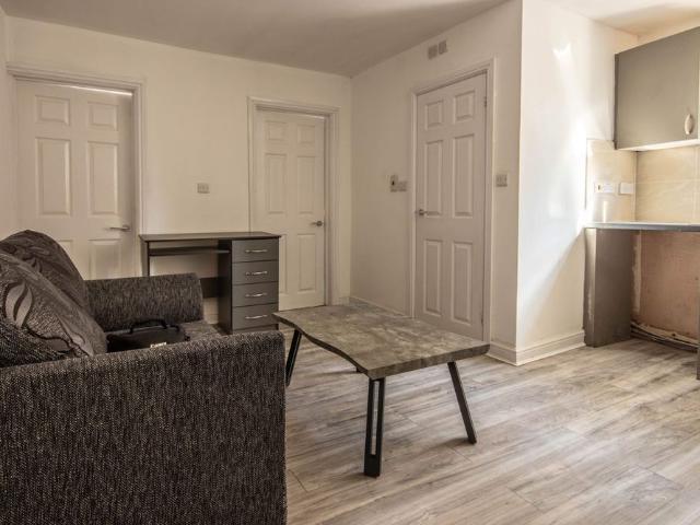 2 Bedroom