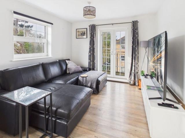 2 Bedroom