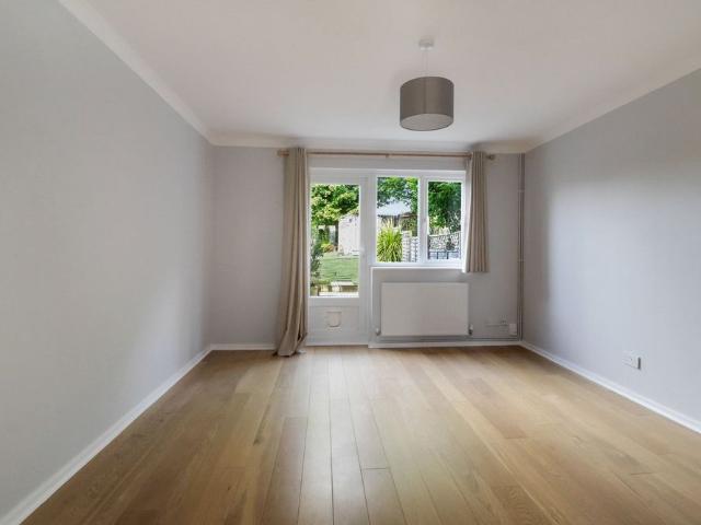 2 Bedroom