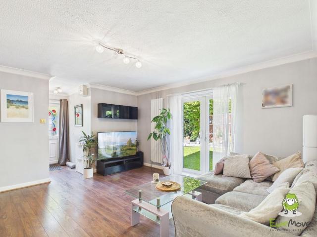 2 Bedroom