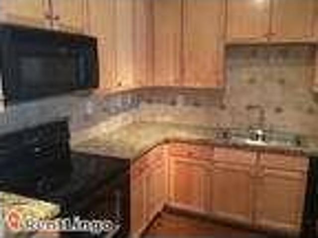2 bedroom 6026 Canyon Parkway
