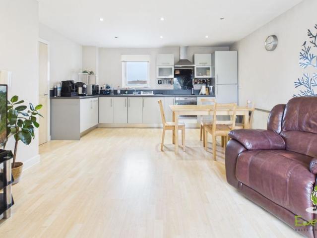 2 Bedroom