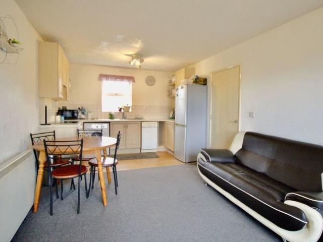 2 Bedroom