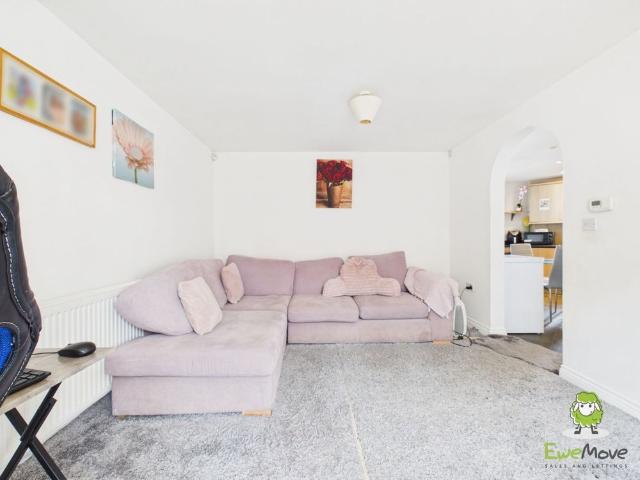 2 Bedroom