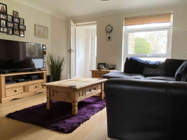 2 Bedroom