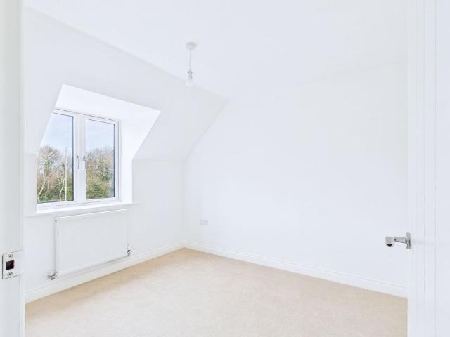 2 Bedroom