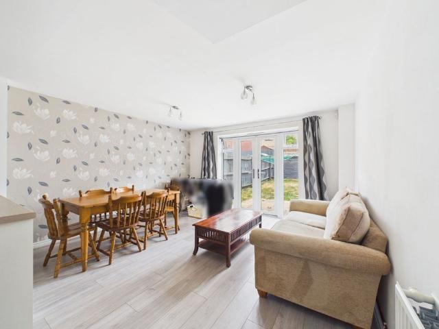 2 Bedroom