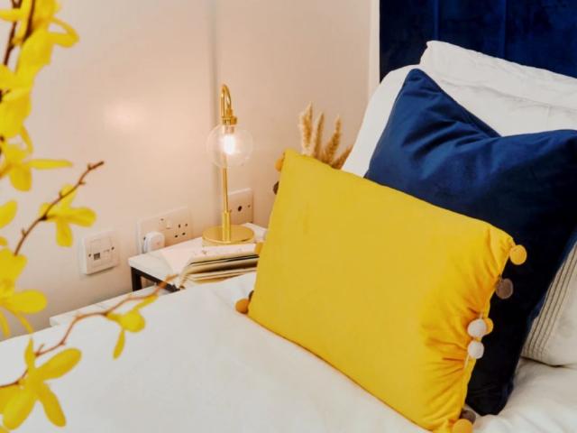 2 Bedroom