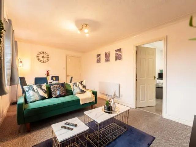 2 Bedroom