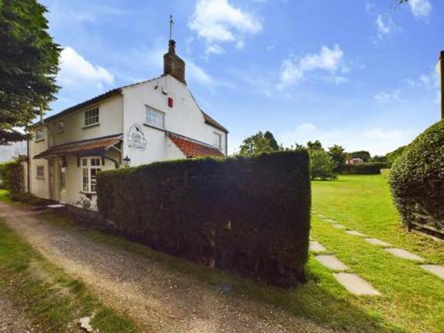 2 bedroom Cottage To Let