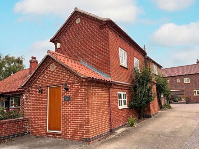 2 Bedroom Cottage To Rent In Devon Lane, Bottesford, NG13