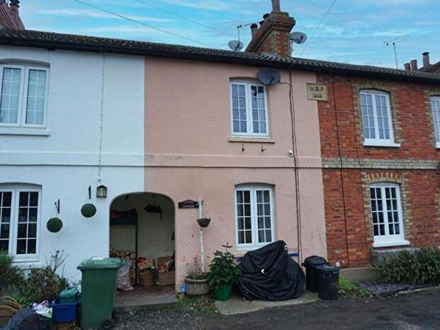 2 Bedroom Cottage To Rent In Filgrave, MK16