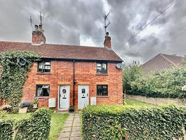 2 Bedroom Cottage To Rent In River Lane, Milton Ernest, MK44