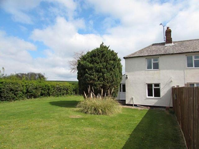 2 Bedroom Cottage To Rent In Roxhill Cottage, Marston Moretaine, MK43