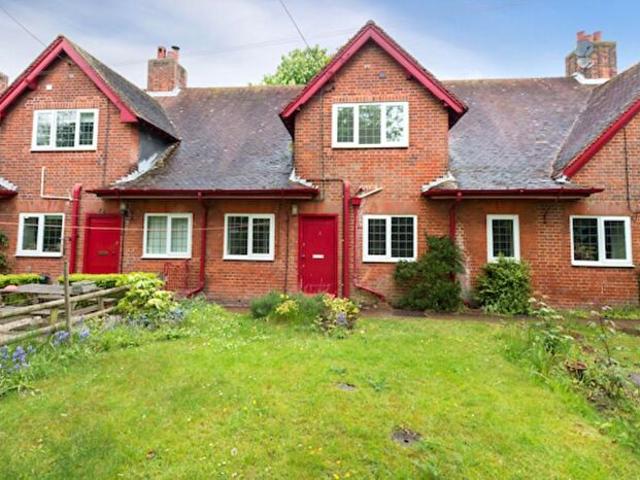 2 Bedroom Cottage To Rent In Shotover Estate, Wheatley, OX33