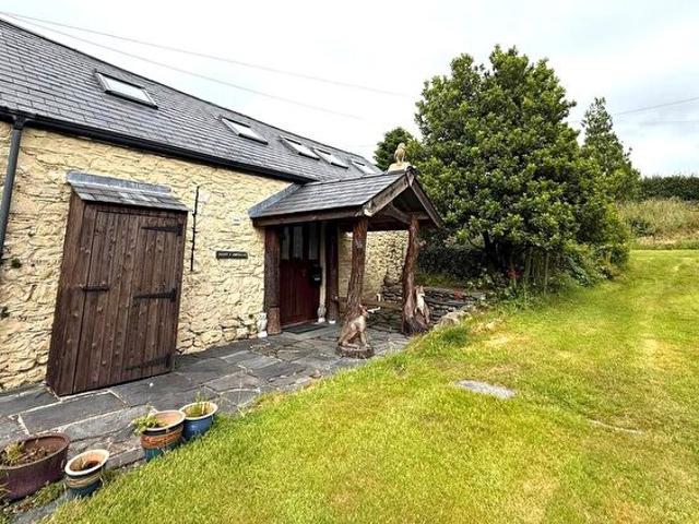 2 Bedroom Cottage To Rent In Talybont, SY24