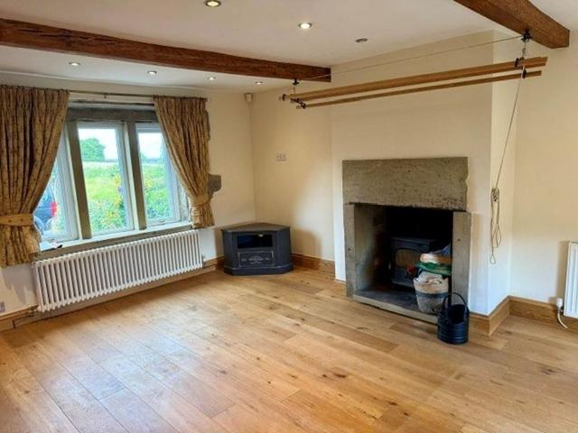 2 bedroom cottage to rent