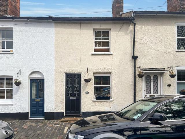 2 bedroom cottage to rent