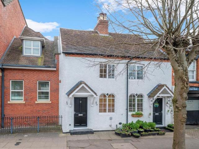 2 bedroom cottage to rent