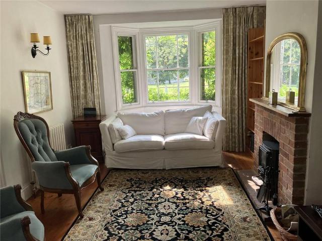2 bedroom cottage to rent