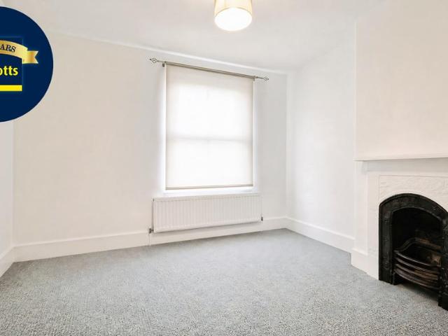 2 bedroom cottage to rent