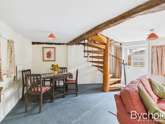 2 bedroom cottage to rent