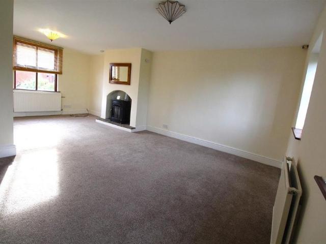 2 bedroom cottage to rent