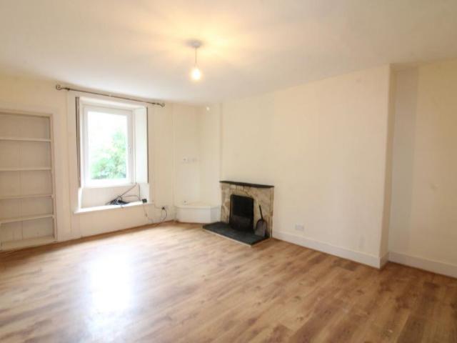 2 bedroom cottage to rent