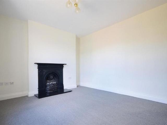 2 bedroom cottage to rent