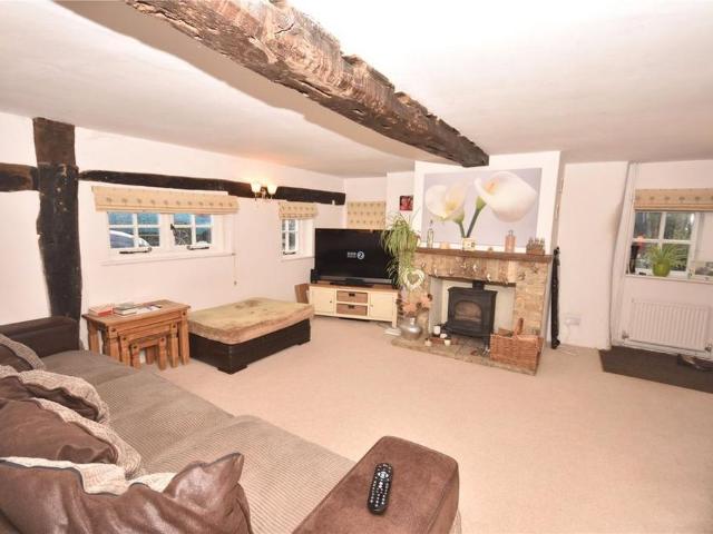 2 bedroom cottage to rent