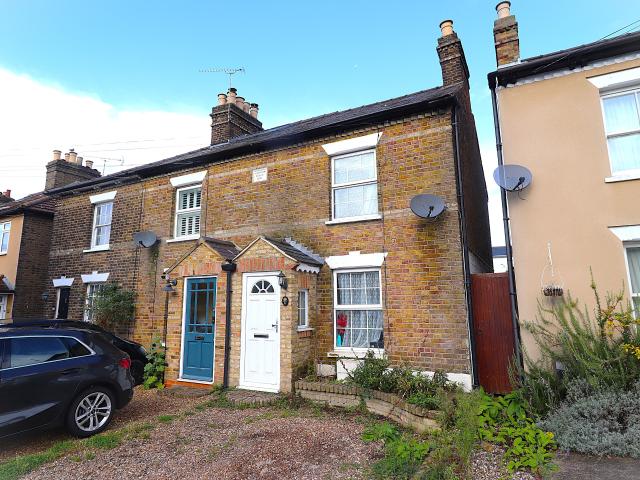 2 bedroom cottage to rent