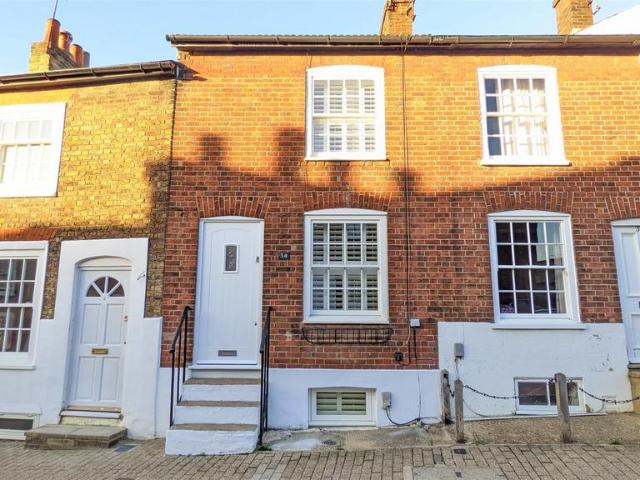 2 bedroom cottage to rent