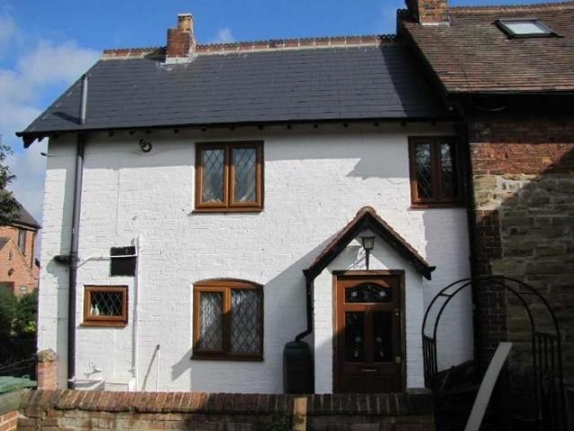 2 bedroom cottage to rent