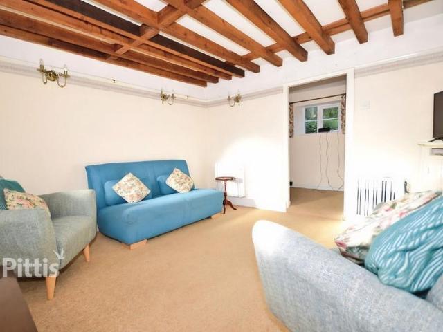 2 bedroom cottage to rent