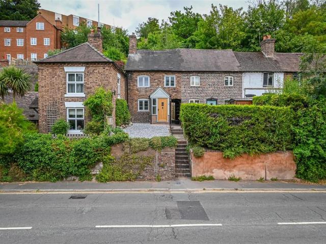 2 bedroom cottage to rent