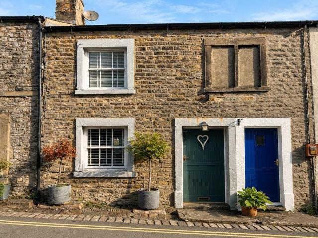 2 bedroom cottage to rent