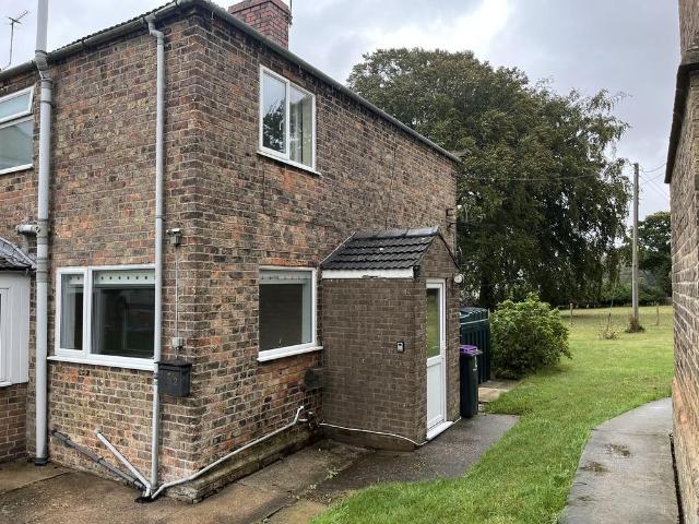 2 bedroom cottage to rent