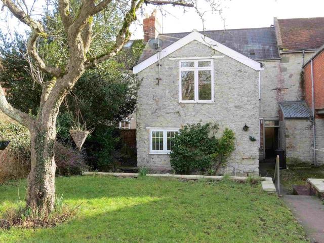 2 bedroom cottage to rent